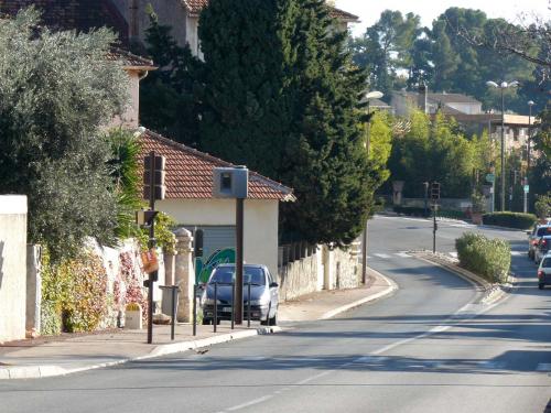 Ollioules - Radar Feu Rouge - - Route Nationale 8